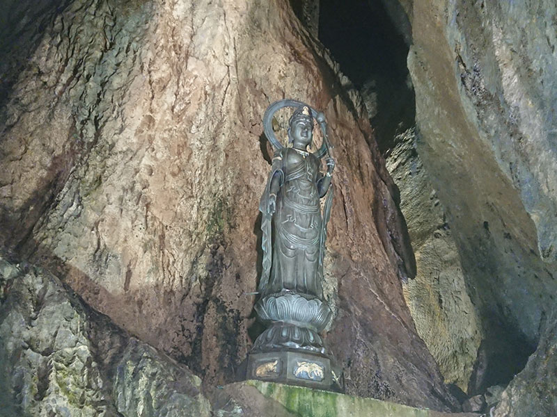 ROKANDO THE ADVENTURE~滝観洞🪖冒険コース (ガイド付アドベンチャー） - 三陸ツアーズ│岩手県大船渡市│三陸沿岸を満喫 ...